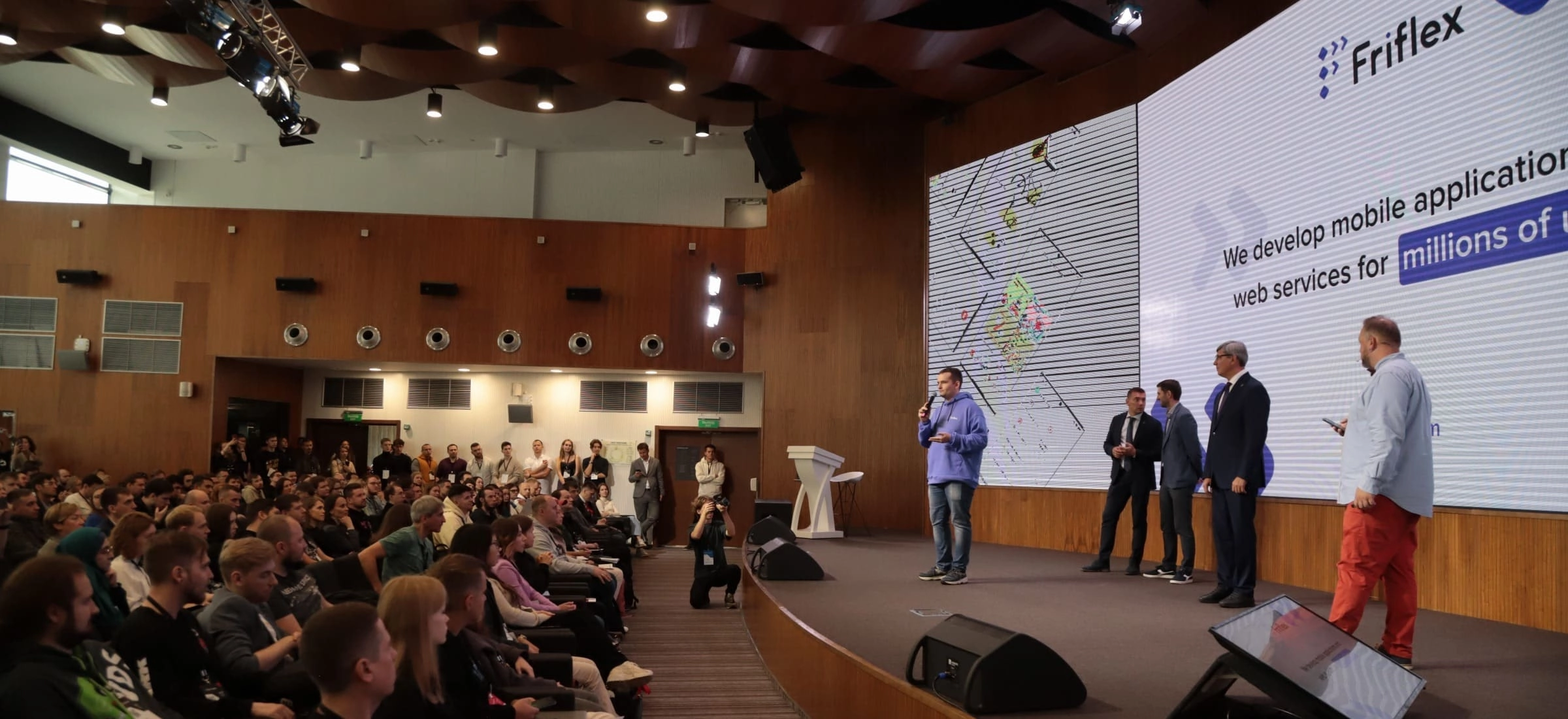 Friflex провела конференцию по кроссплатформенной разработке CrossConf в Иннополисе